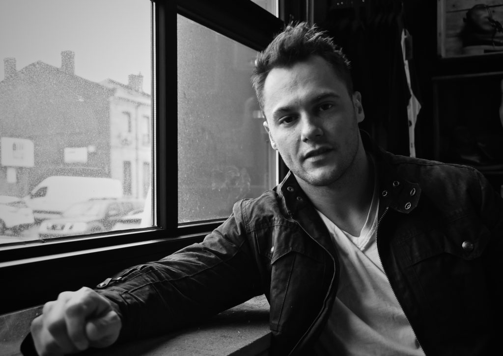 Exclusive – Dennis Andres A.K.A. Ian Matthews in Workin’ Moms